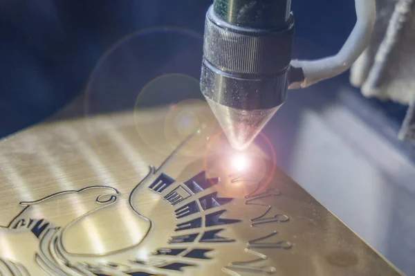 Gravure Mécanique Vs Laser : La Profondeur N'est Pas La Même ...